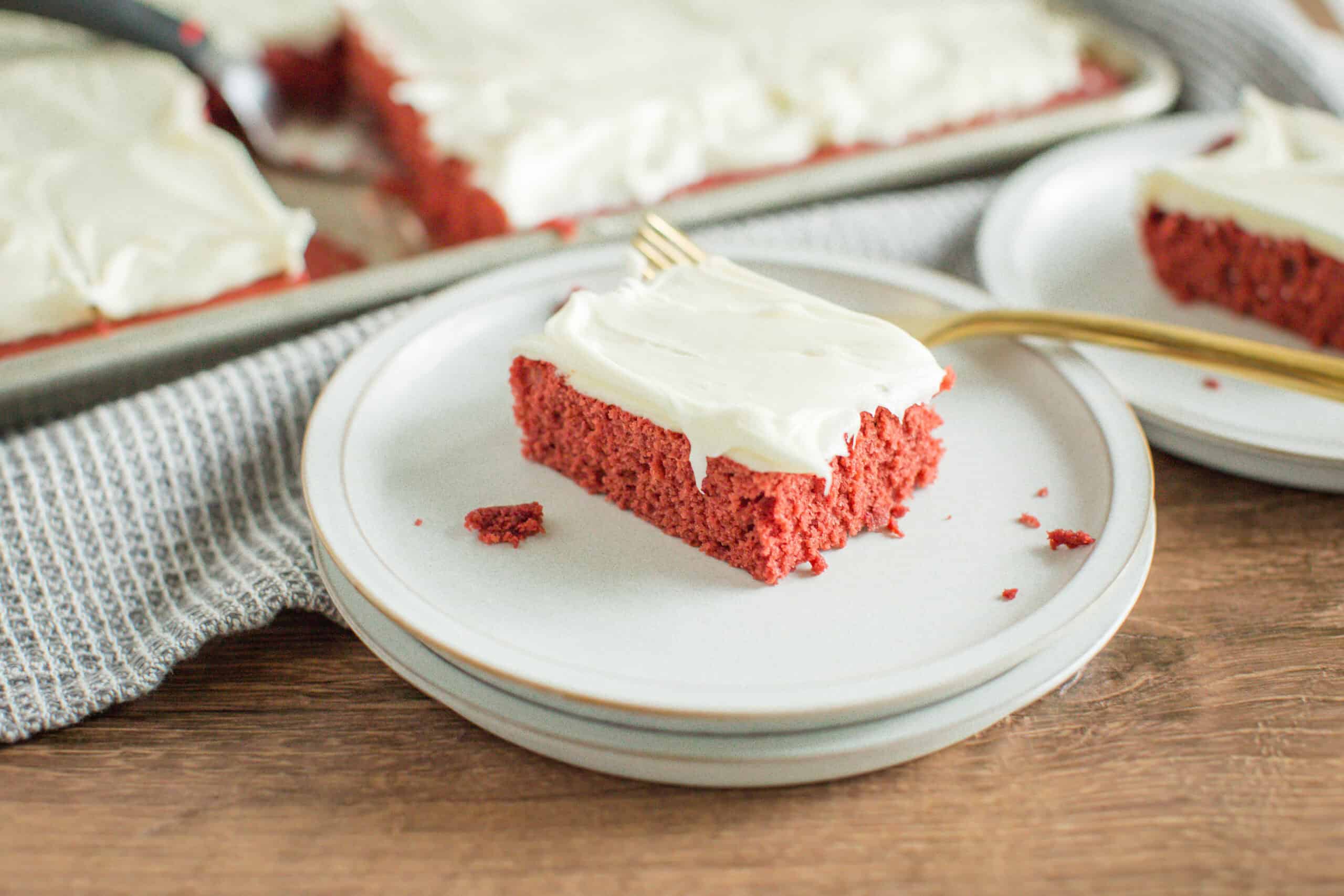 Christmas Lane Sheet Cake - Hey Recipe