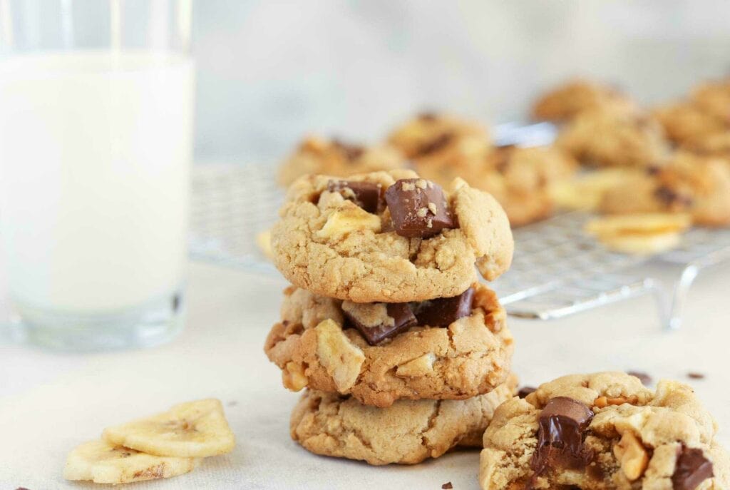 Chunky Monkey Cookies - Hey Recipe