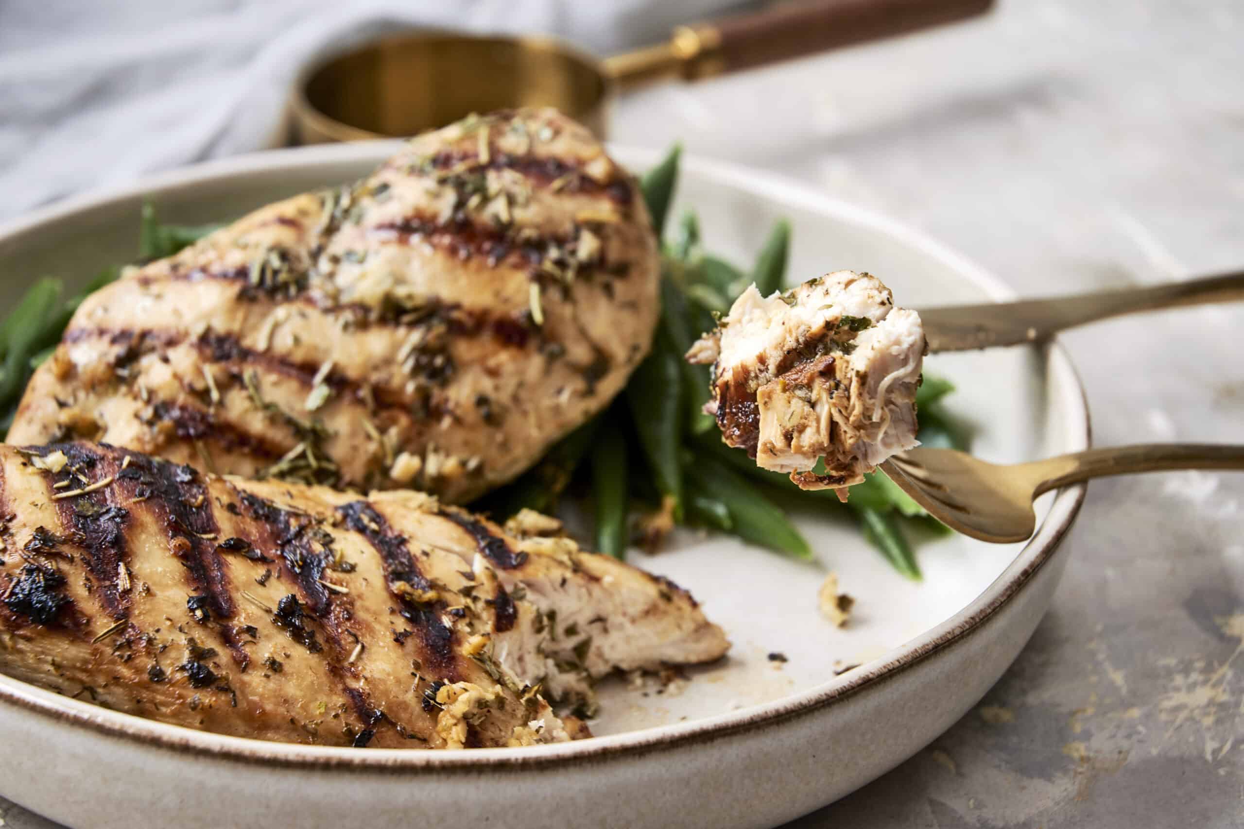 Easy Marinated Chicken Breasts - Hey Recipe