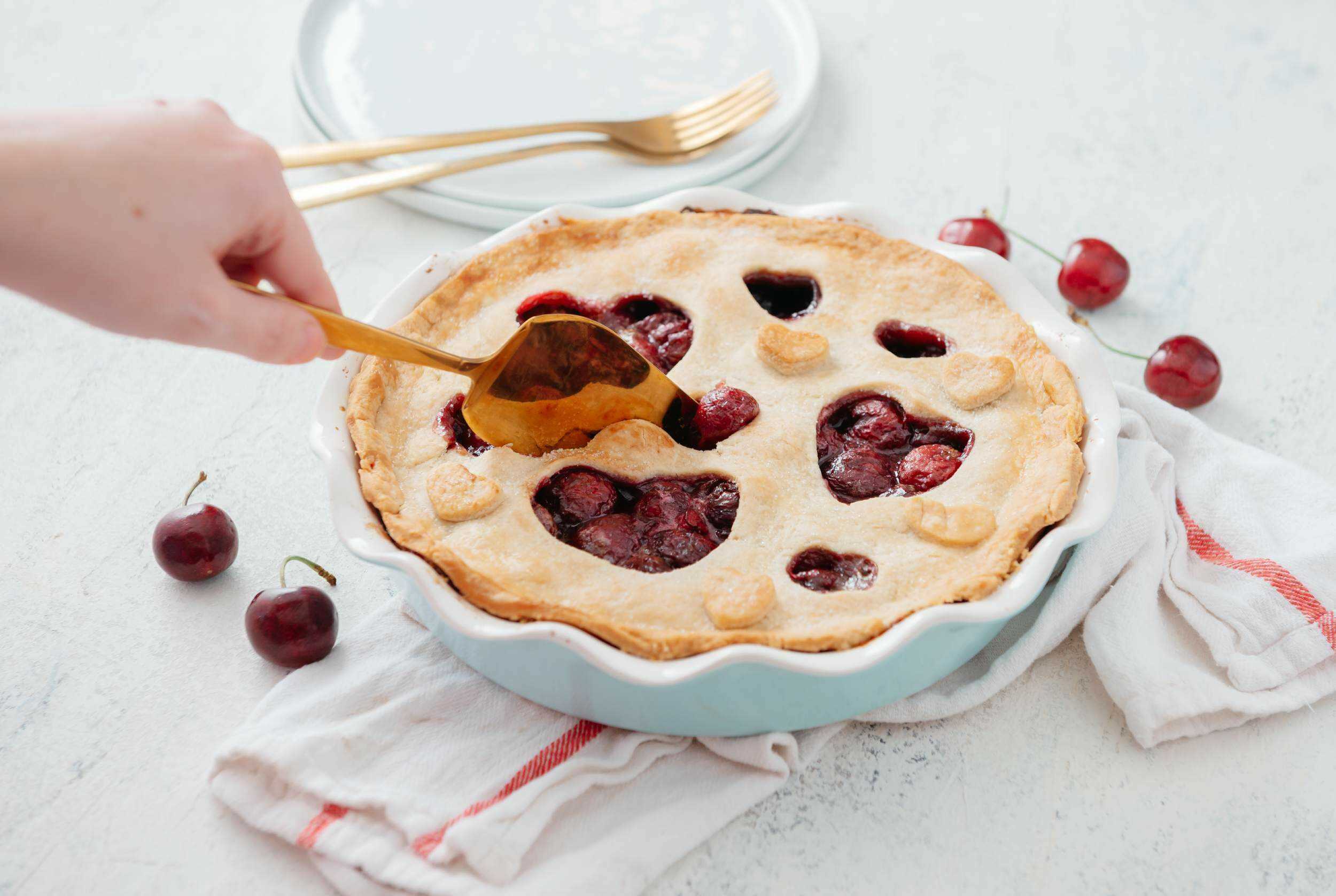 Juicy Cherry Pie - Hey Recipe