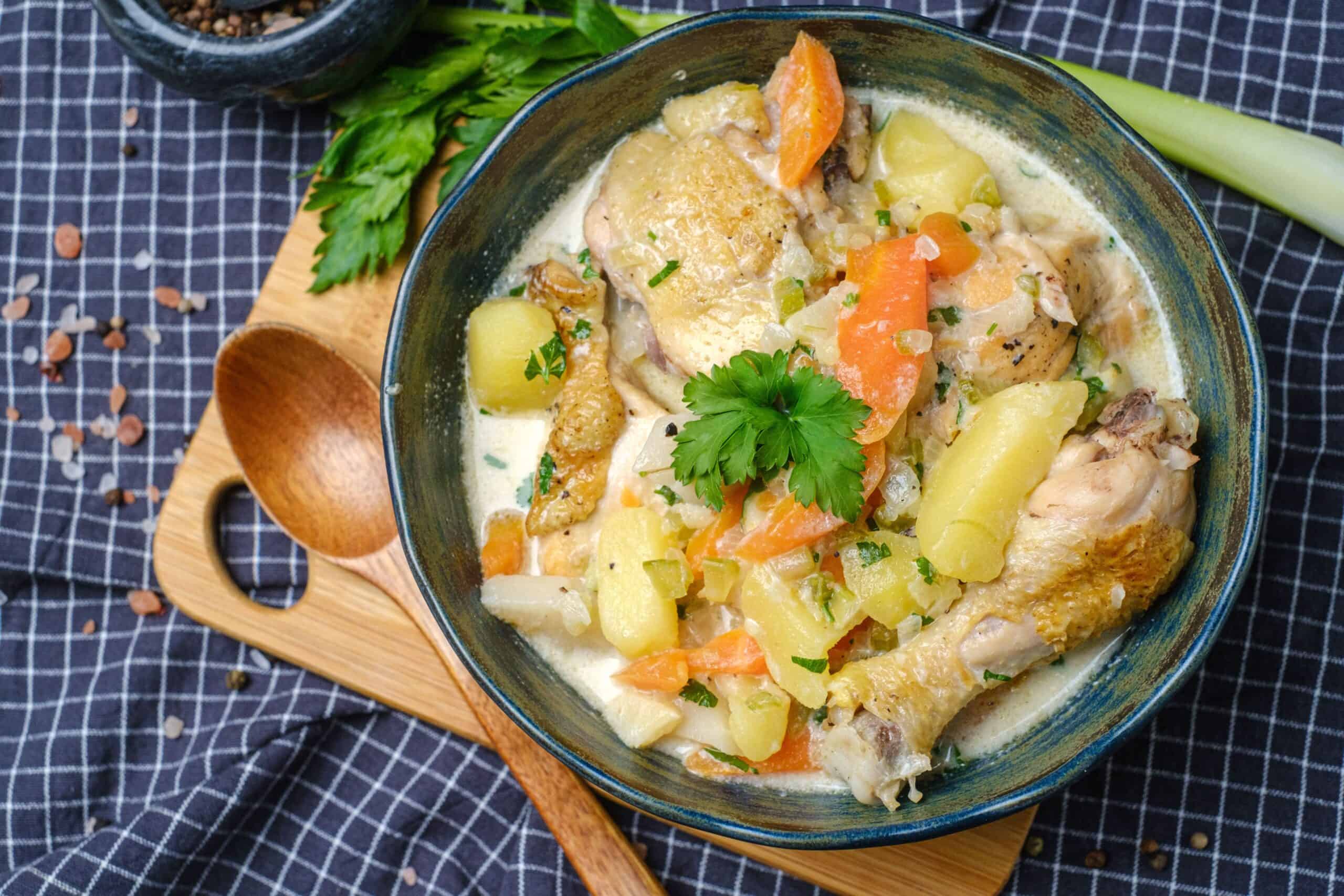Just-Like-Mom's Chicken Stew - Hey Recipe