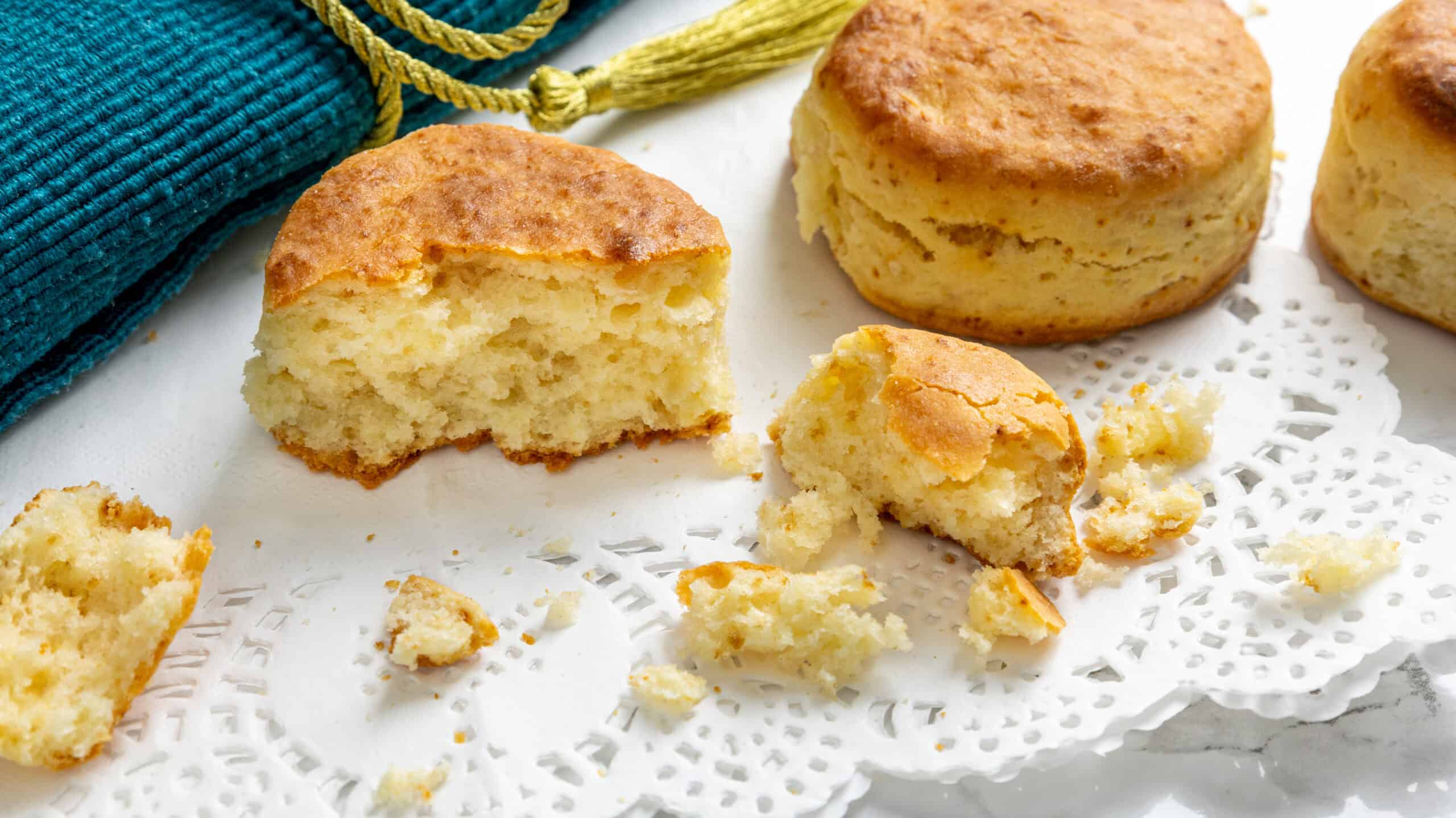 Momma's Crunchy-Bottomed Biscuits - Hey Recipe