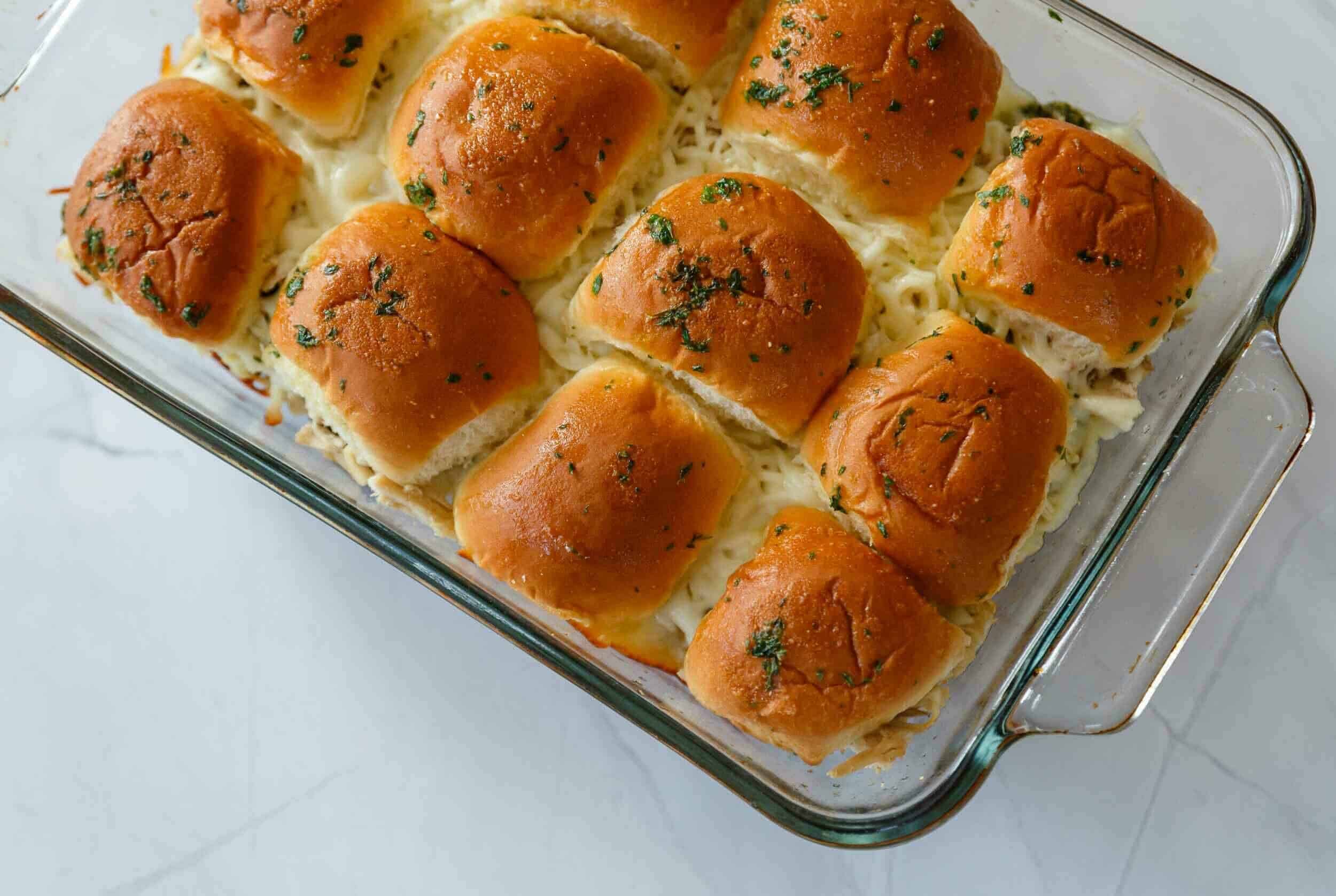 Pesto Chicken Pull-Apart Sliders - Hey Recipe