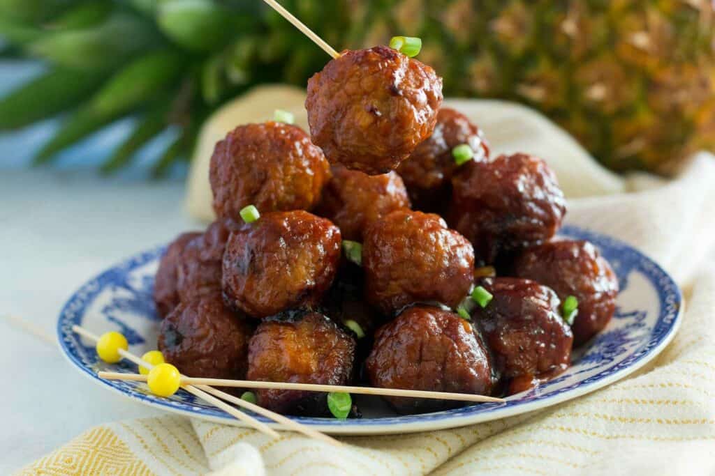 Potluck Hawaiian Meatballs - Hey Recipe