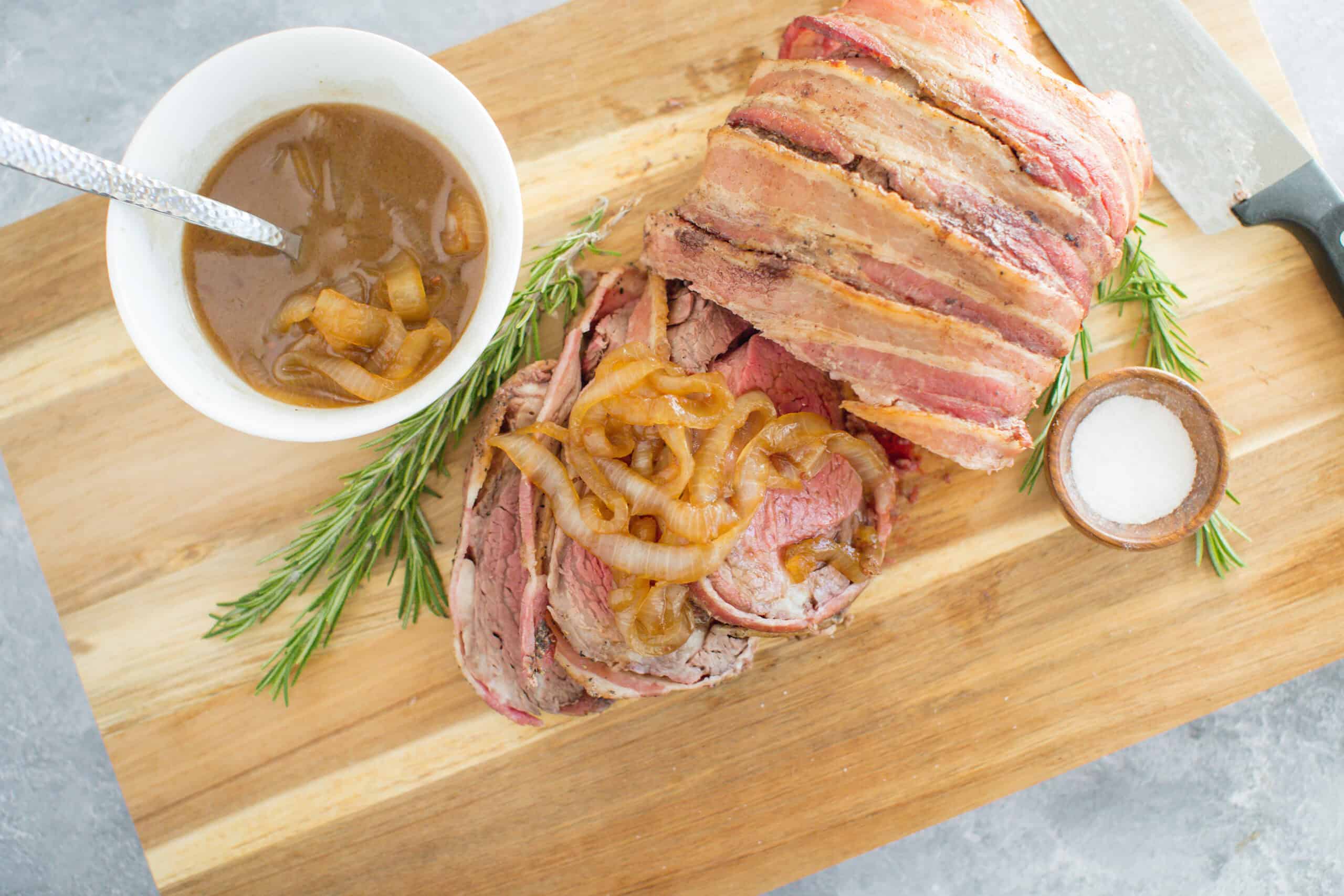 Santa's Helper Slow Cooker Beef - Hey Recipe