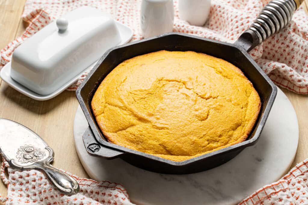 Thanksgiving Cornbread - Hey Recipe