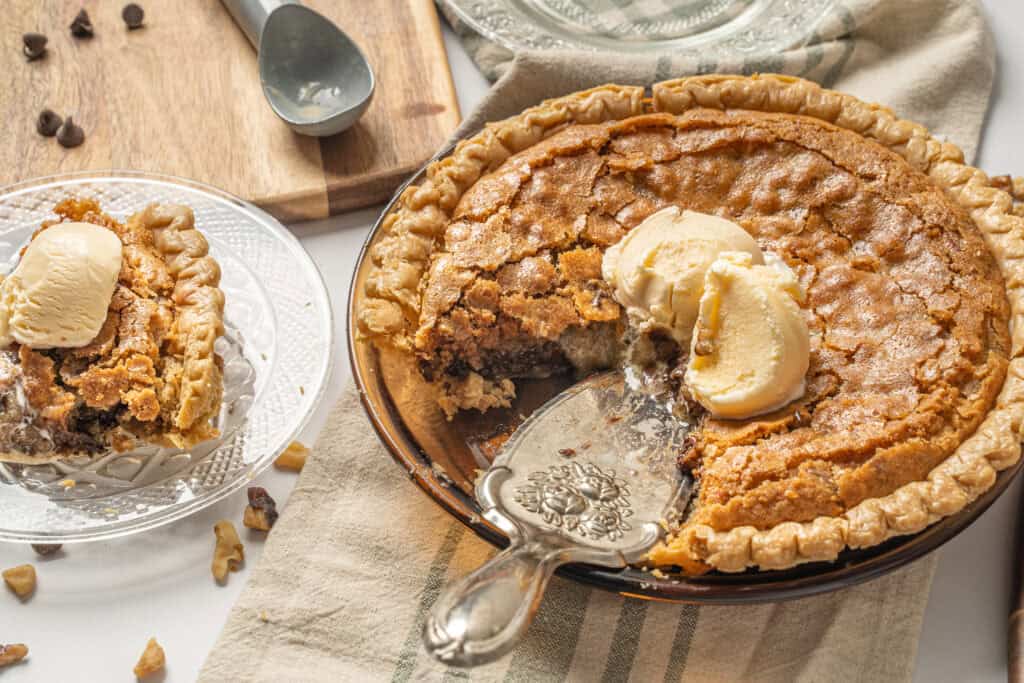 Tonya's Chocolate Chip Pie - Hey Recipe